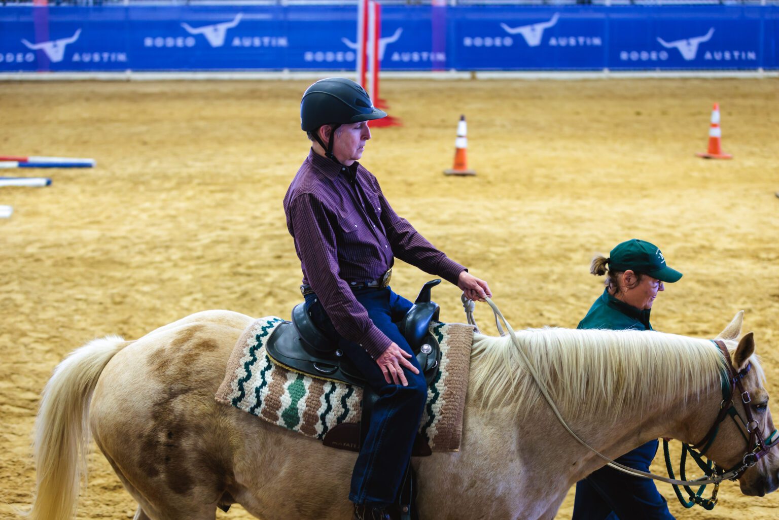 Volunteers Capture Gold Stirrup Horse Show in Stunning Photos - Marbridge