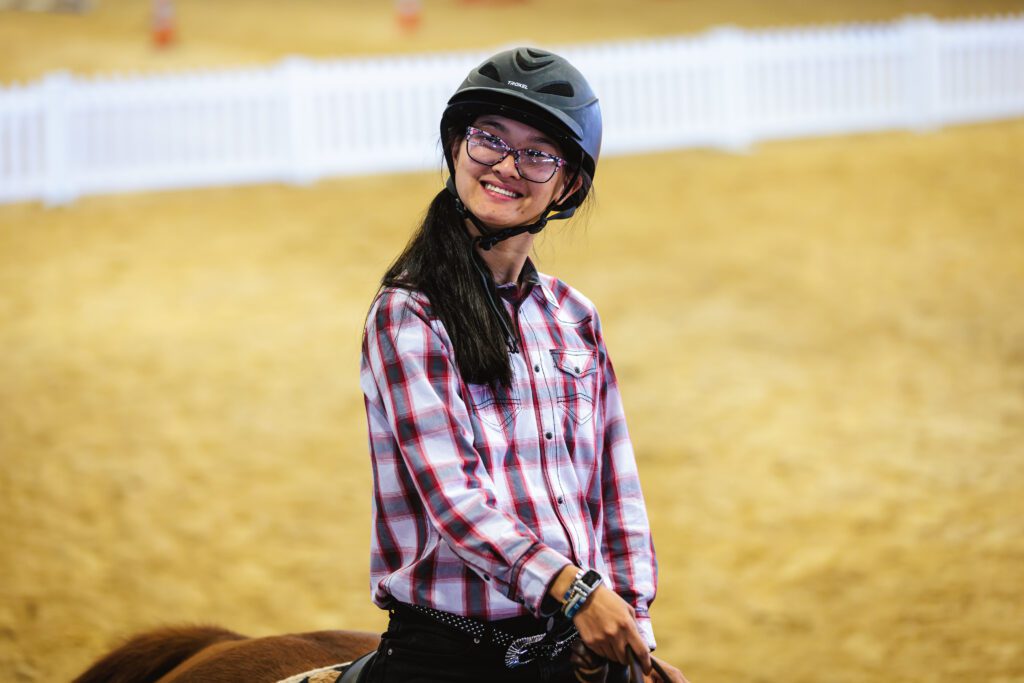 Volunteers Capture Gold Stirrup Horse Show in Stunning Photos - Marbridge